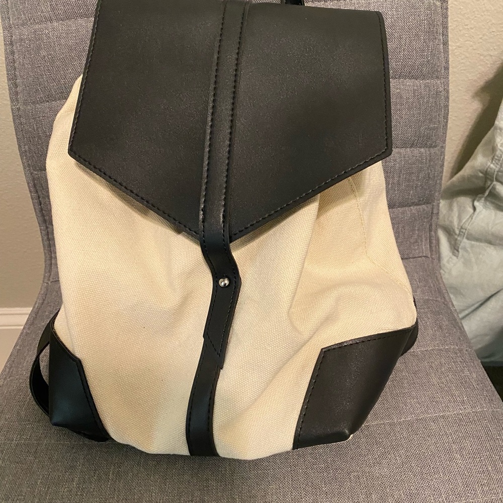 Canvas Chic Backpack - Gem